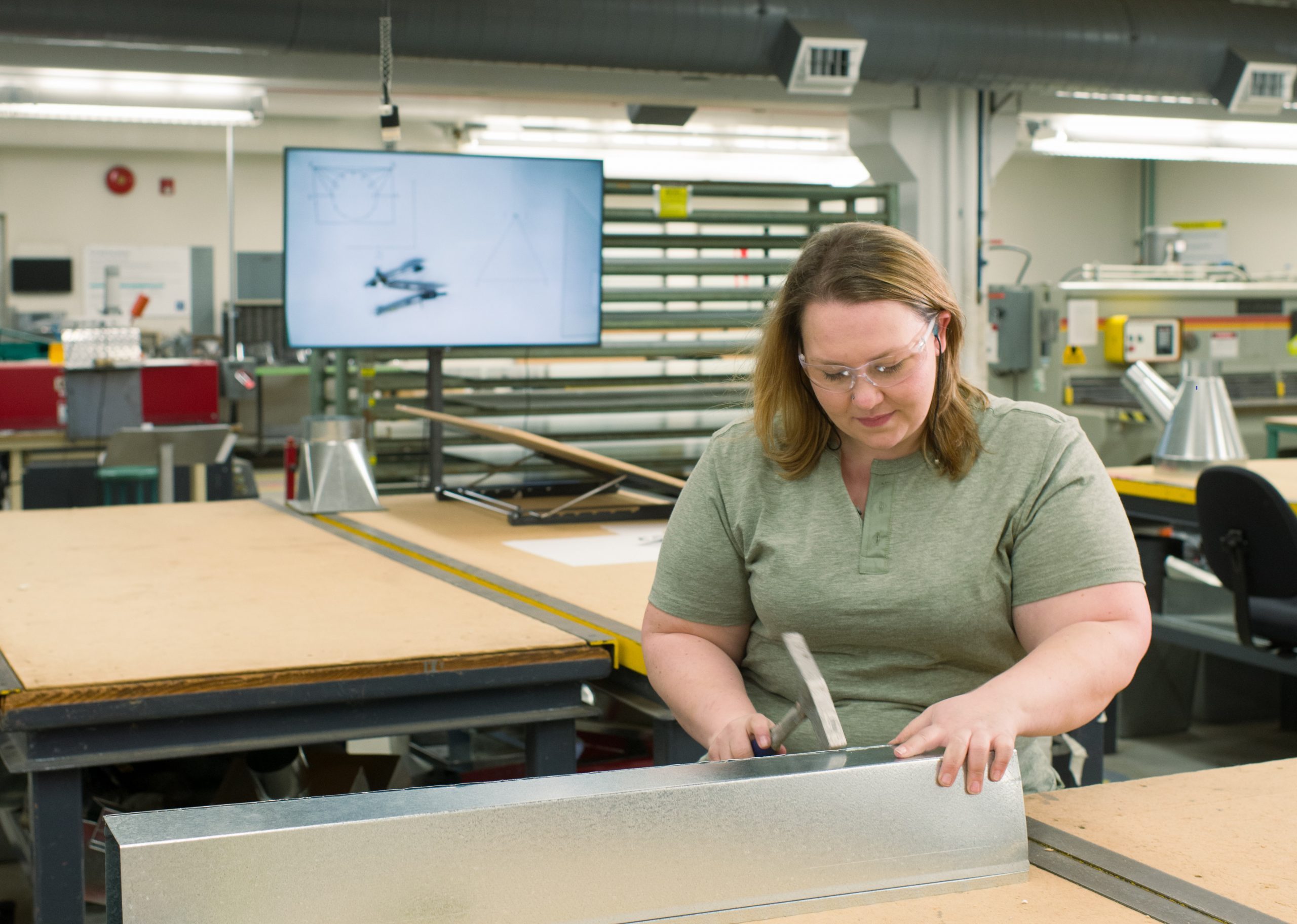 Sheet Metal, Apprenticeship, Full-time (4365APPR) - BCIT